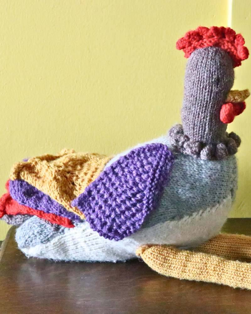 31 Emotional Support Chicken Crochet Patterns